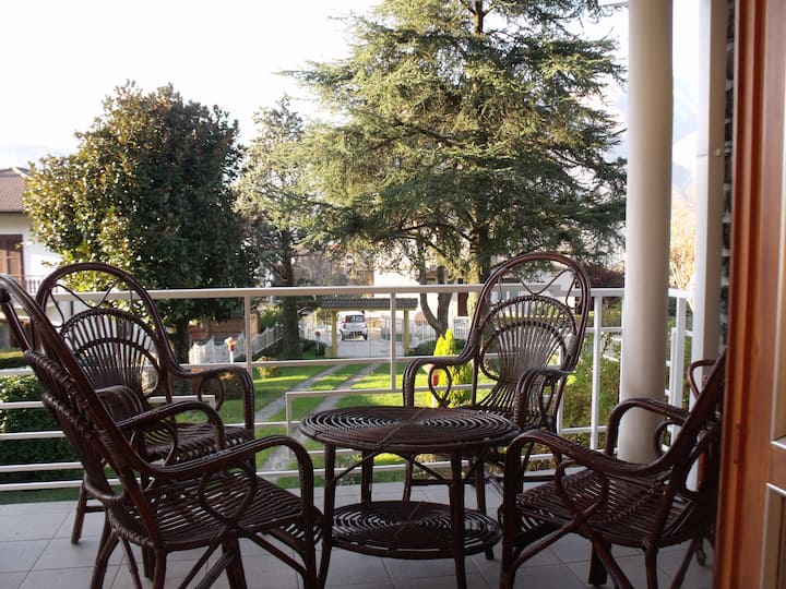 Villa Pina, The Yellow House - Italia