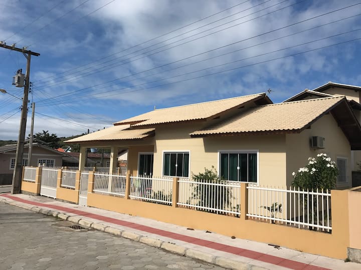 Casa Na Praia De Palmas! - Governador Celso Ramos