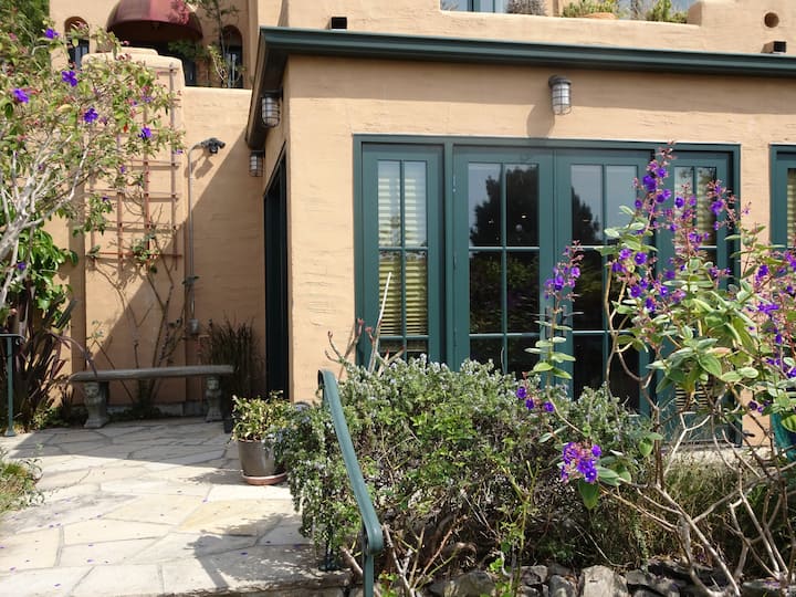 Light-filled Studio With Garden In Berkeley - Berkeley, CA