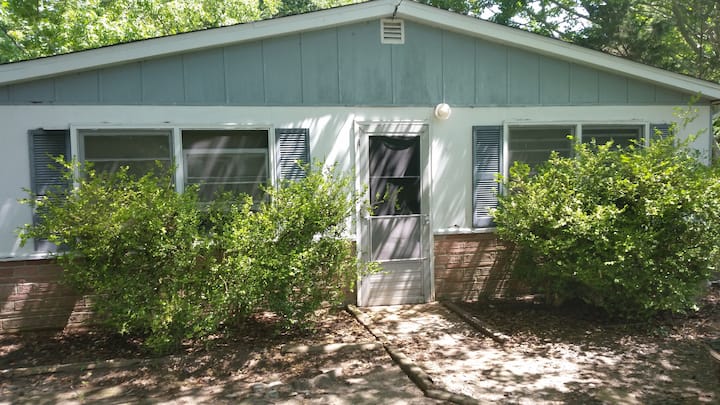 Country Cottage At The Beach - Rehoboth Beach, DE