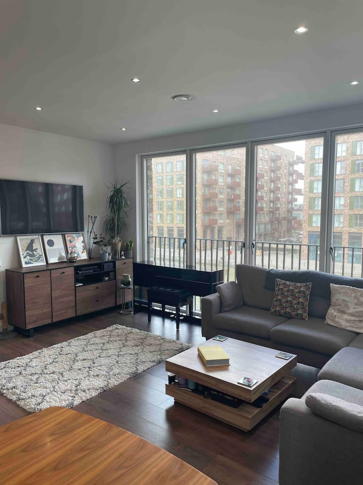 Cosy Double Room In East London W Private Bathroom - Woolwich