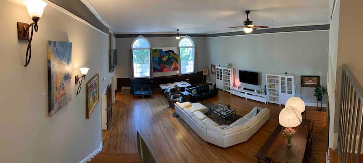 Unique Luxury Condo, Walk To Downtown/stadium - Athens, GA