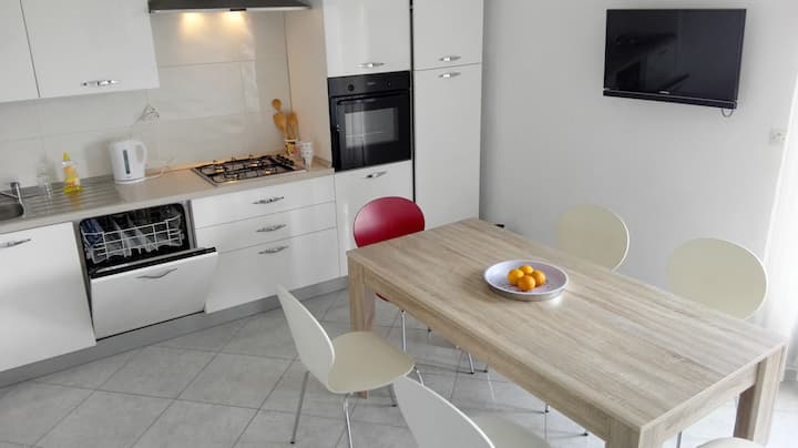 Apartman Alfirev Tomislav - Vodice, Croatia