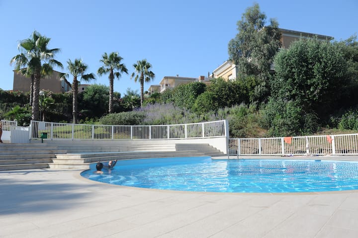 Appartement Dans Parc Avec Piscine. - Mougins