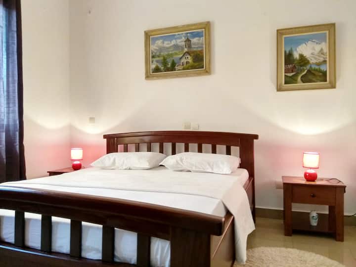 Quartier Bastos Vacation Rentals & Homes - Quartier Bastos, Yaoundé ...