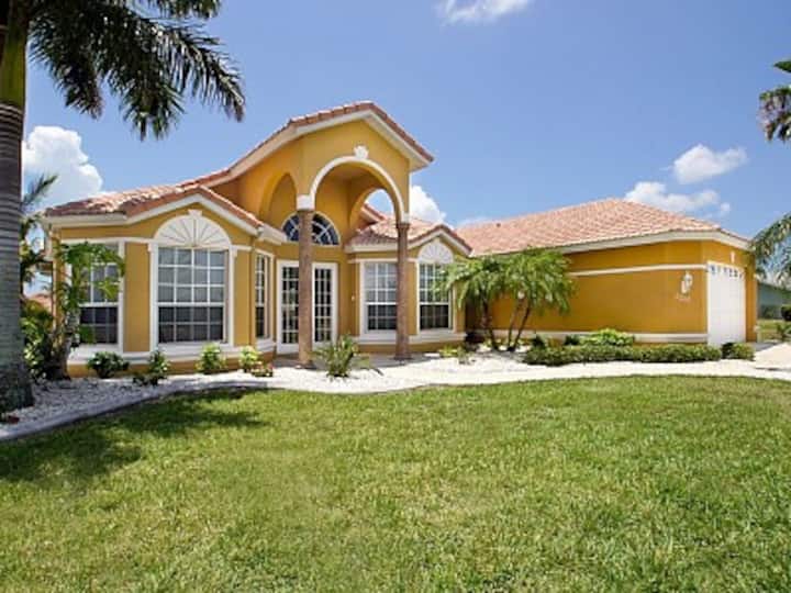 Beautiful House In Cape Coral / Fl - Cape Coral, FL