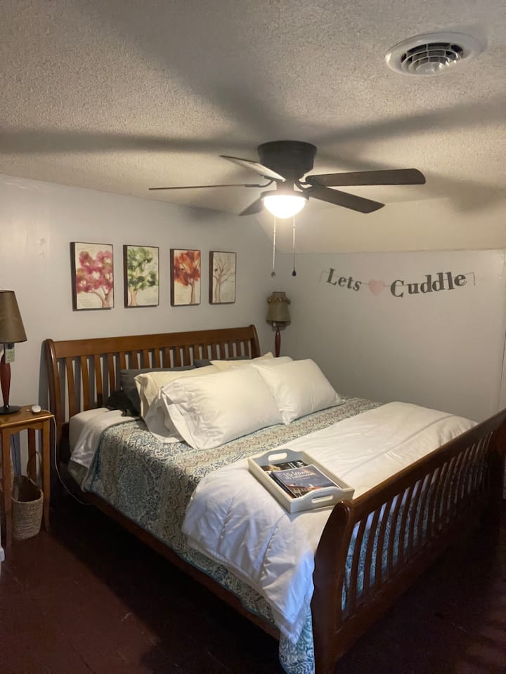 Be Our Guest/private Upstairs Suite - Hermann, MO