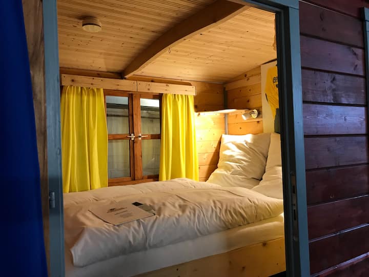 Hafentraum Indoorhostelcamp Tinyhouse Schweden - Bremen