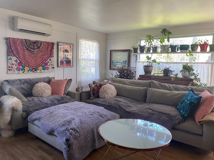 Hayward Field Hidden Bungalow At University Park - Eugene, OR