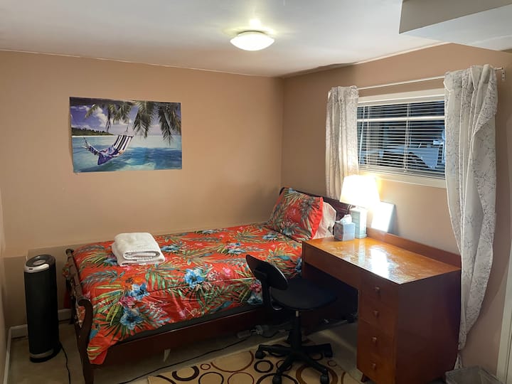 Nice Clean Furnished Room - Single Occupency - San Francisco, CA