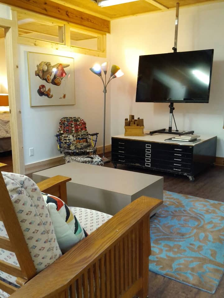 Kite Suite
Individual Rental - Tippecanoe River State Park, Winamac