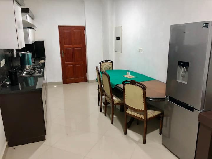 Welcoming Lodge, Close To Shopping And Services - Lusaka
