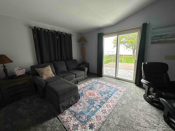 Woltring Waters Waterfront Home + Hot Tub - Wisconsin