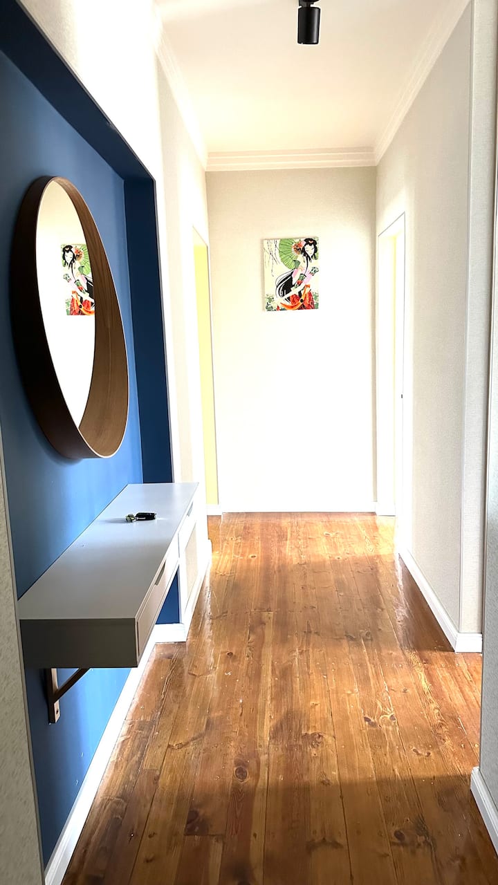 Cosy And Stylish Apartment In The City Center - Bishkek