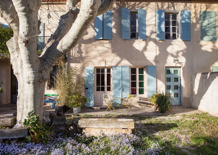 Charmant Gîte Dans Les Prés Avec Piscine - Avignon