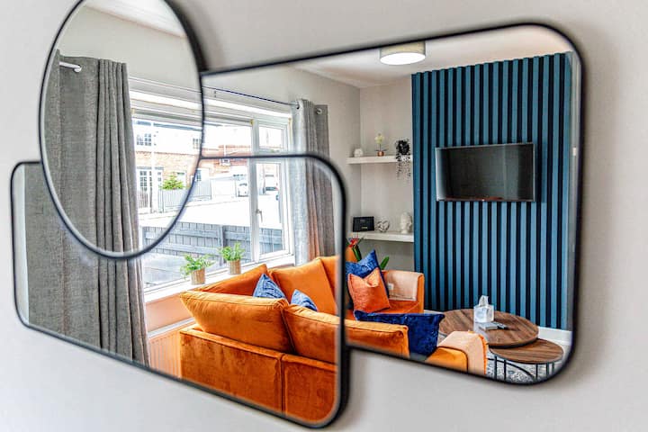 Glasswing Stays | The Collier's Rest - Barnsley