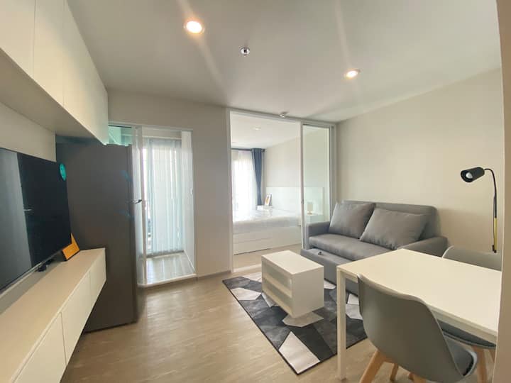 高层地铁视野好（含水电网费）地铁旁紧临 - Bangkok