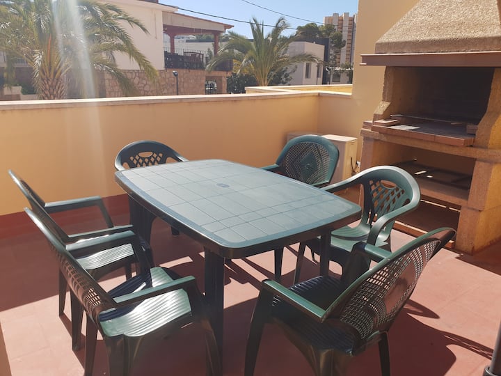 Casa  Para 6-9 Personas Con Barbacoa,garaje - Benidorm