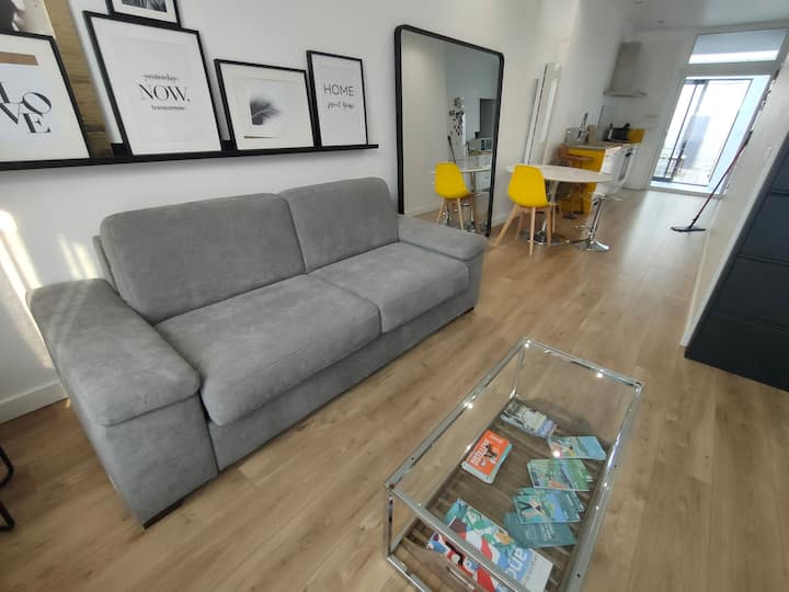 Joli T2 Avec Terrasse, 50m2, Proche Centre Ville - Angers