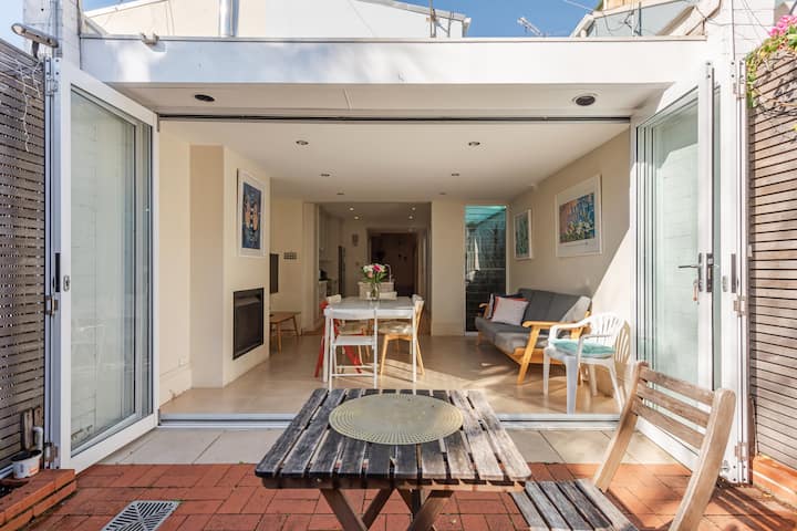 A Beautiful House In The City Centre - Manly