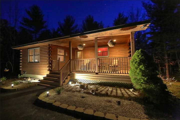 Private & Wooded Bar Harbor Cabin - Bar Harbor, ME