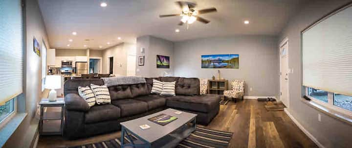 Enjoy Alaska - Custom Country Hideaway! - Palmer, AK