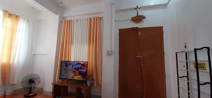 Mark301 Family Room
Annes' Ville - Legazpi City