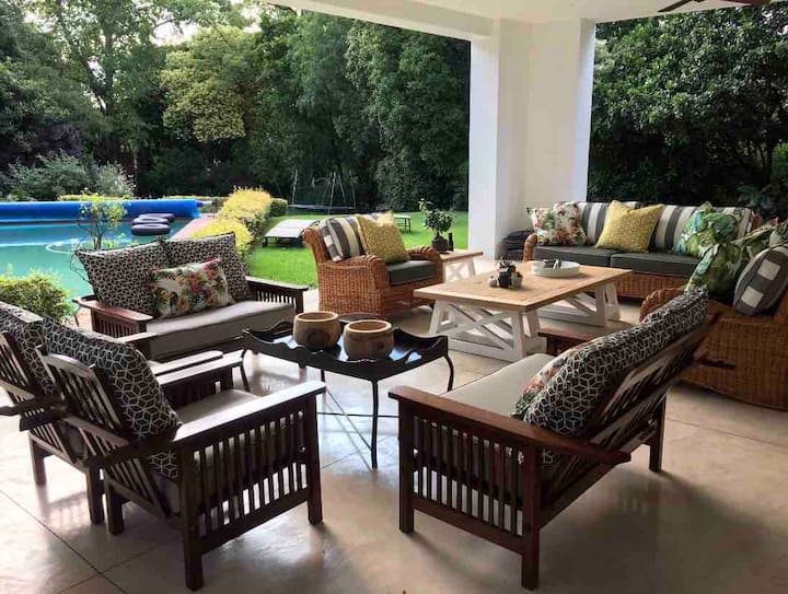 Waterfall Cottages -Sandton, Hyde Park - Johannesburg