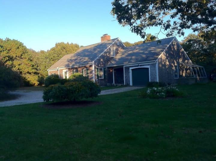 Pleasant Summer Cape Cod Home - Wellfleet, MA
