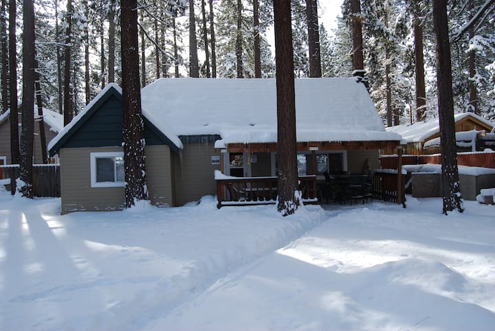 Lake Tahoe House--walk To The Beach - 南太浩湖