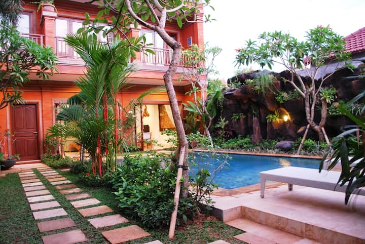 6 Bedr. Villa Tirta In Excellent Location In Sanur - Bali