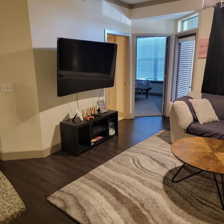 Private Bedroom Space With Private Bath In An Apt - Lake Jackson, TX