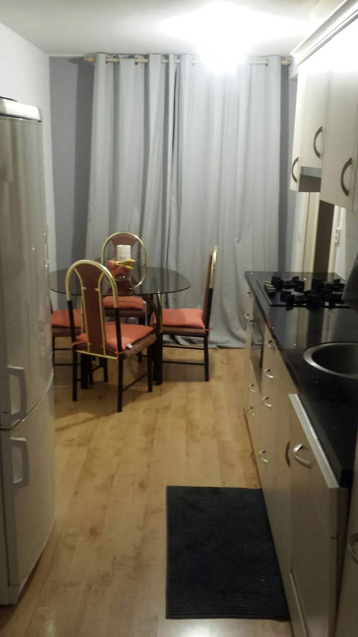 Grande Chambre Privée Lit Double - Lelystad