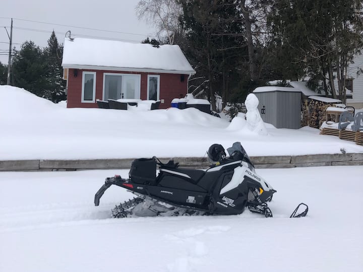 Long Lake Waterfront Cottage - Greater Sudbury