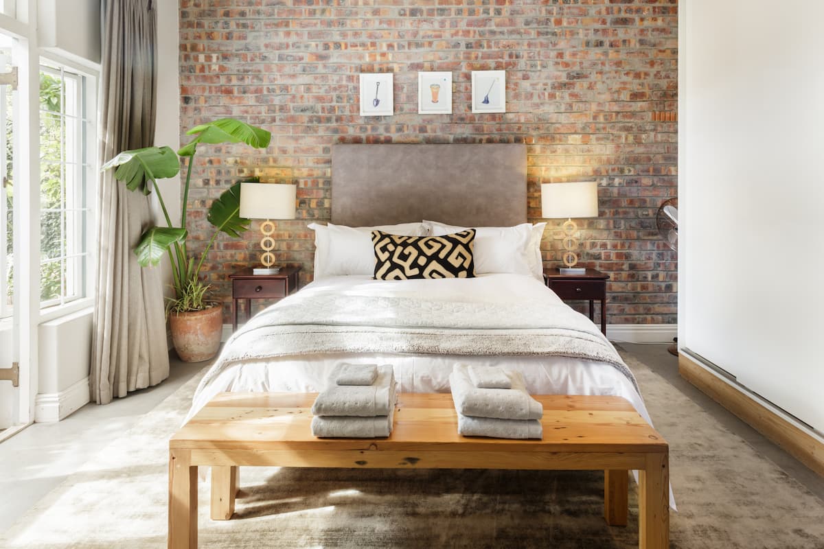 Rondebosch Vacation Rentals & Homes - Rondebosch, Cape Town, South ...