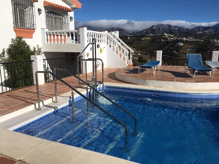 Fantastisk 10+5bädds Villa I Torrox/nerja -Spanien - Torrox