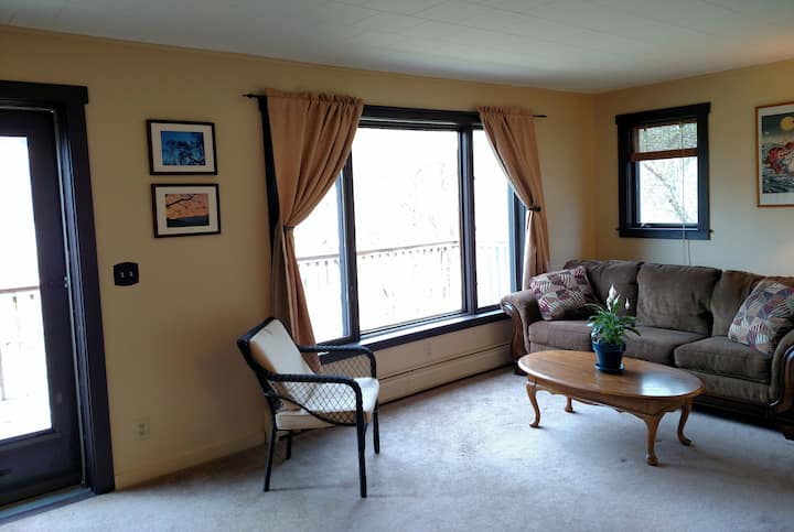 Carriage House Village Apartment - Waterbury Village Historic District
