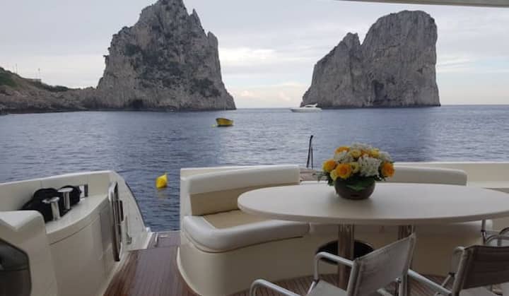 Your Best Holiday With Azimut 62 - Nápoles