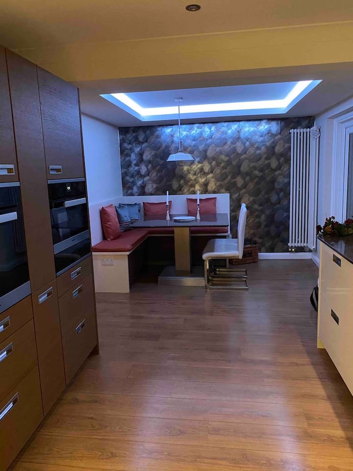 Hilltop Douglas - Isle of Man