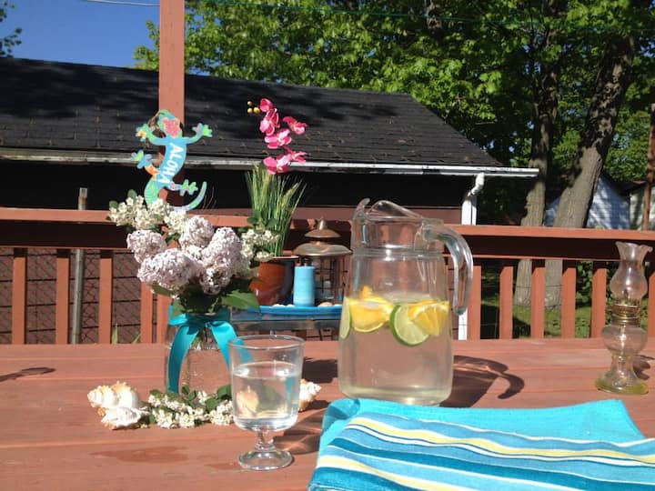 Sunny Beaches Cottages - Seas The Day - Wasaga Beach