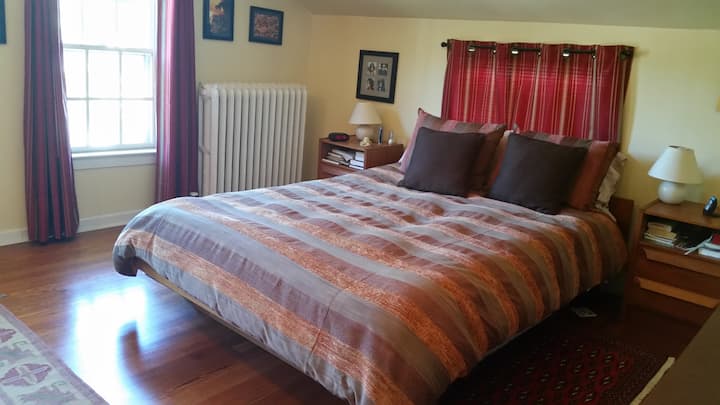 Room In Sag Harbor Village - The Hamptons, NY