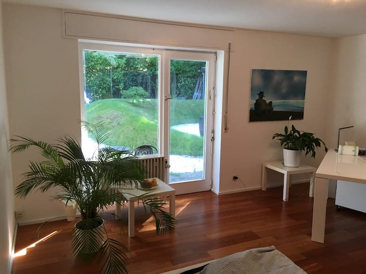 Zimmer Mit Dusche/ Toilette Und Gartenzugang - Karlsruhe