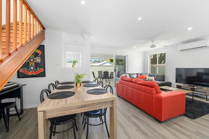 Victoria Rocks Netflix Jetty Cbd Stadium Golf - Sawtell