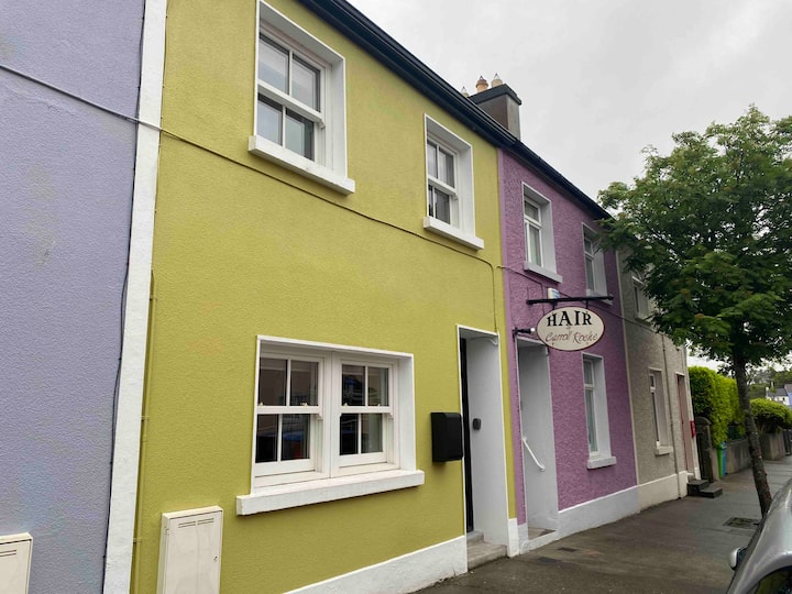 Westport Town,  3 Double Bedrooms, High Quality - Westport