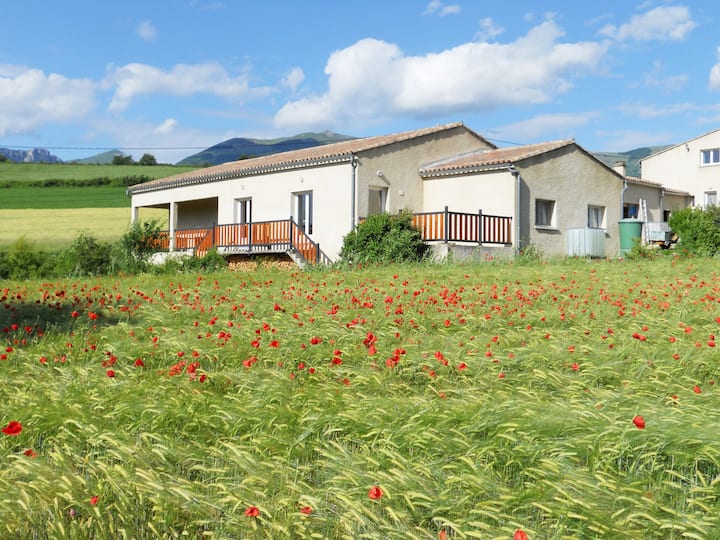 Au Pandalin Amande : En Vercors Et Provence!! - Bourdeaux