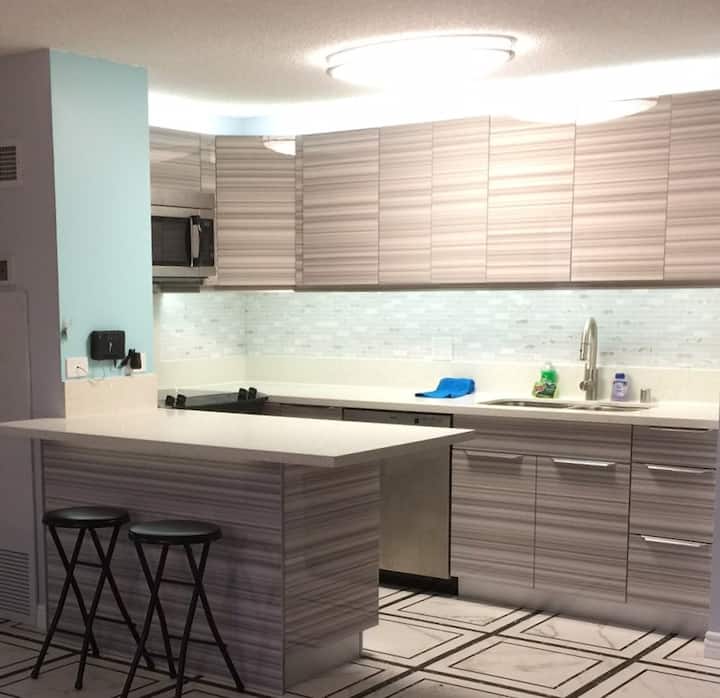 Private Timeshare Next To Hilton Village - Honolulu