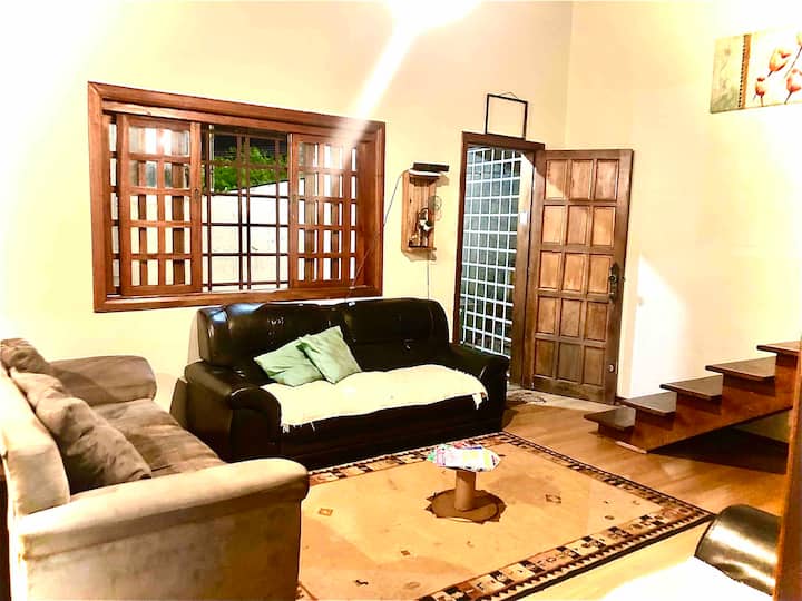 Casa Inteira Com Terraço - Londrina