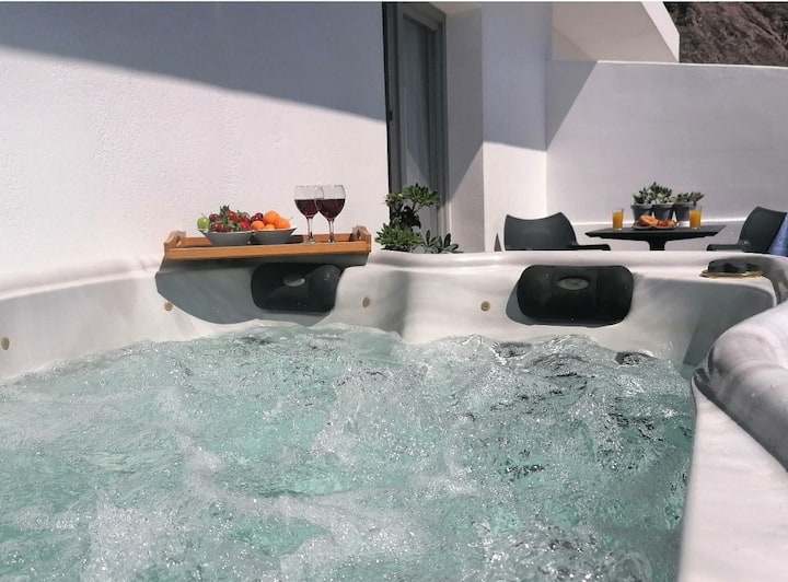 Secret Mirage - Santorini