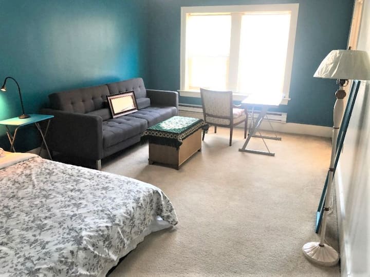 Within 3 Minutes Walk To Link, Uw  & Stores (106) - Seattle, WA