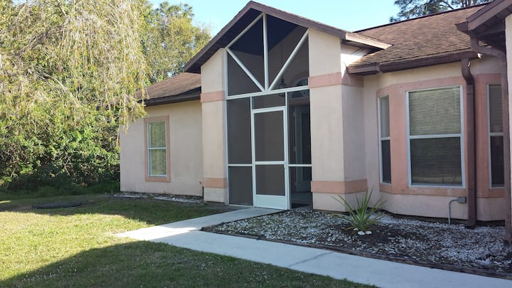 Snowbirds Welcome Long Term - Port St. Lucie, FL